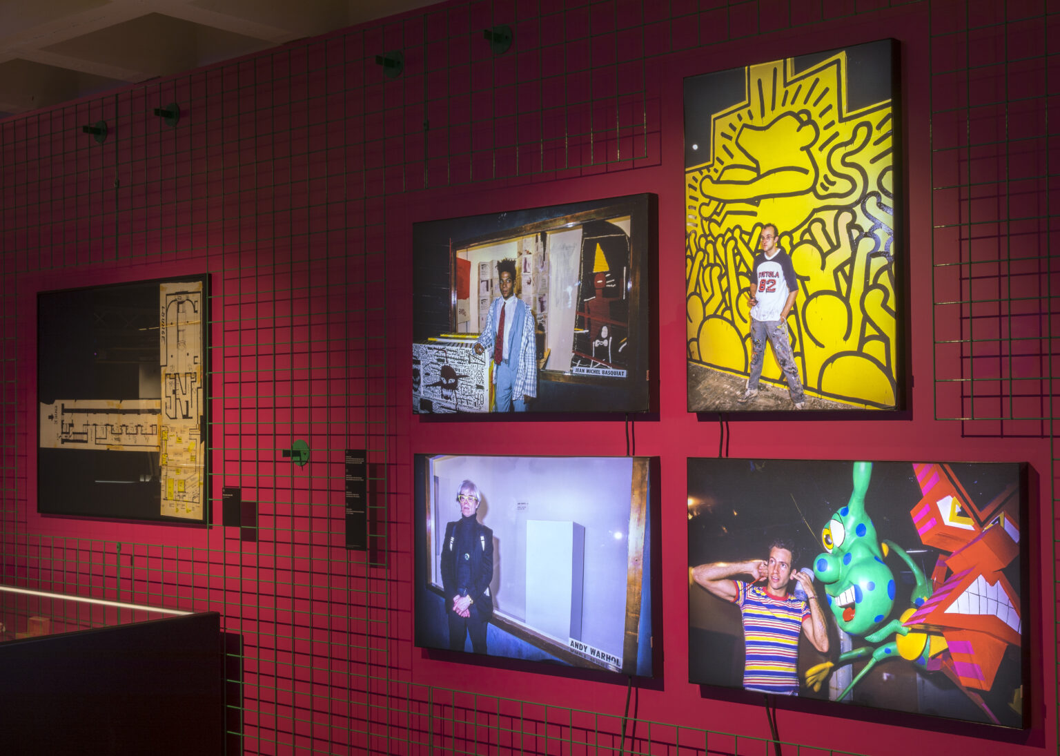 NIGHT FEVER. – Design Museum Brussels